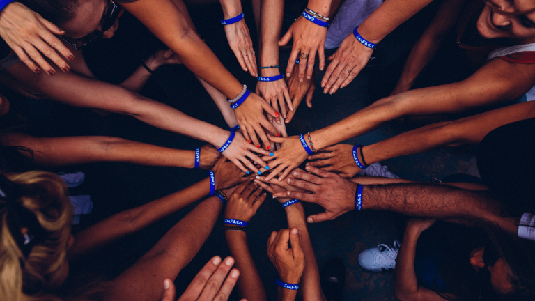 Top 10 Problem Solving Group Activities for Your Team - PandaDoc